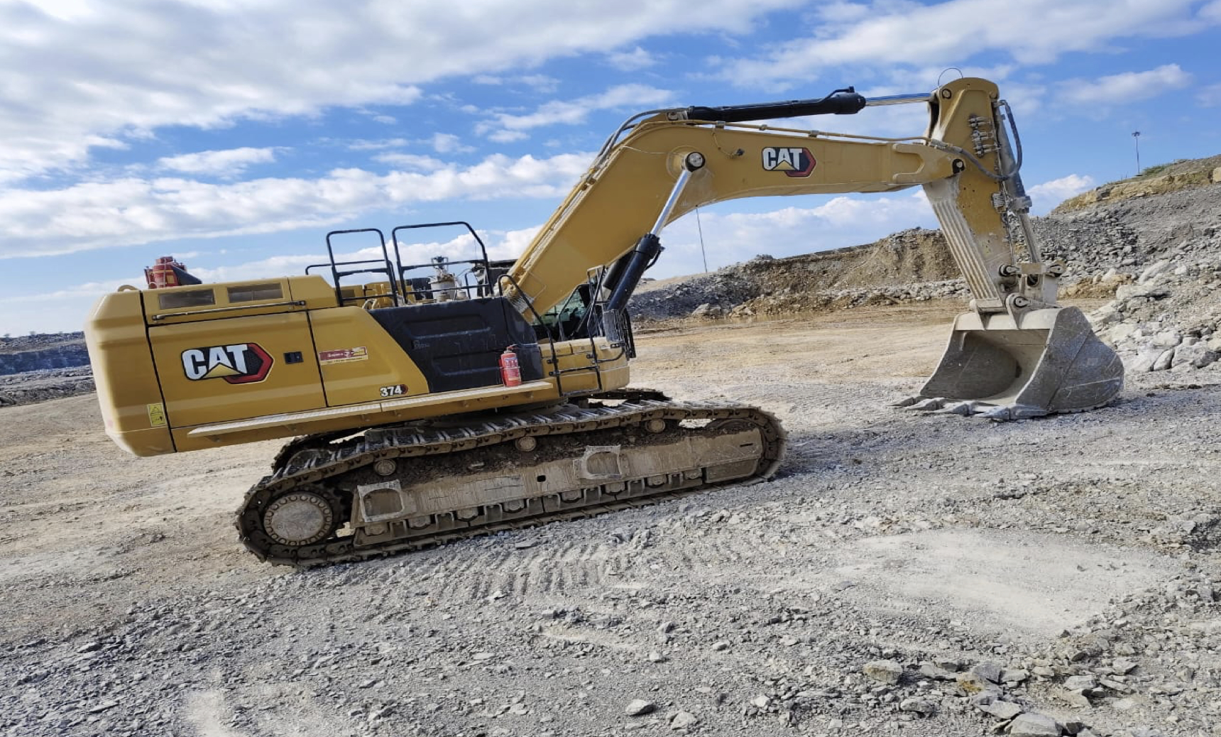 Caterpillar 375 Hydraulic Excavator Model 2023, Condition: used, Make ...