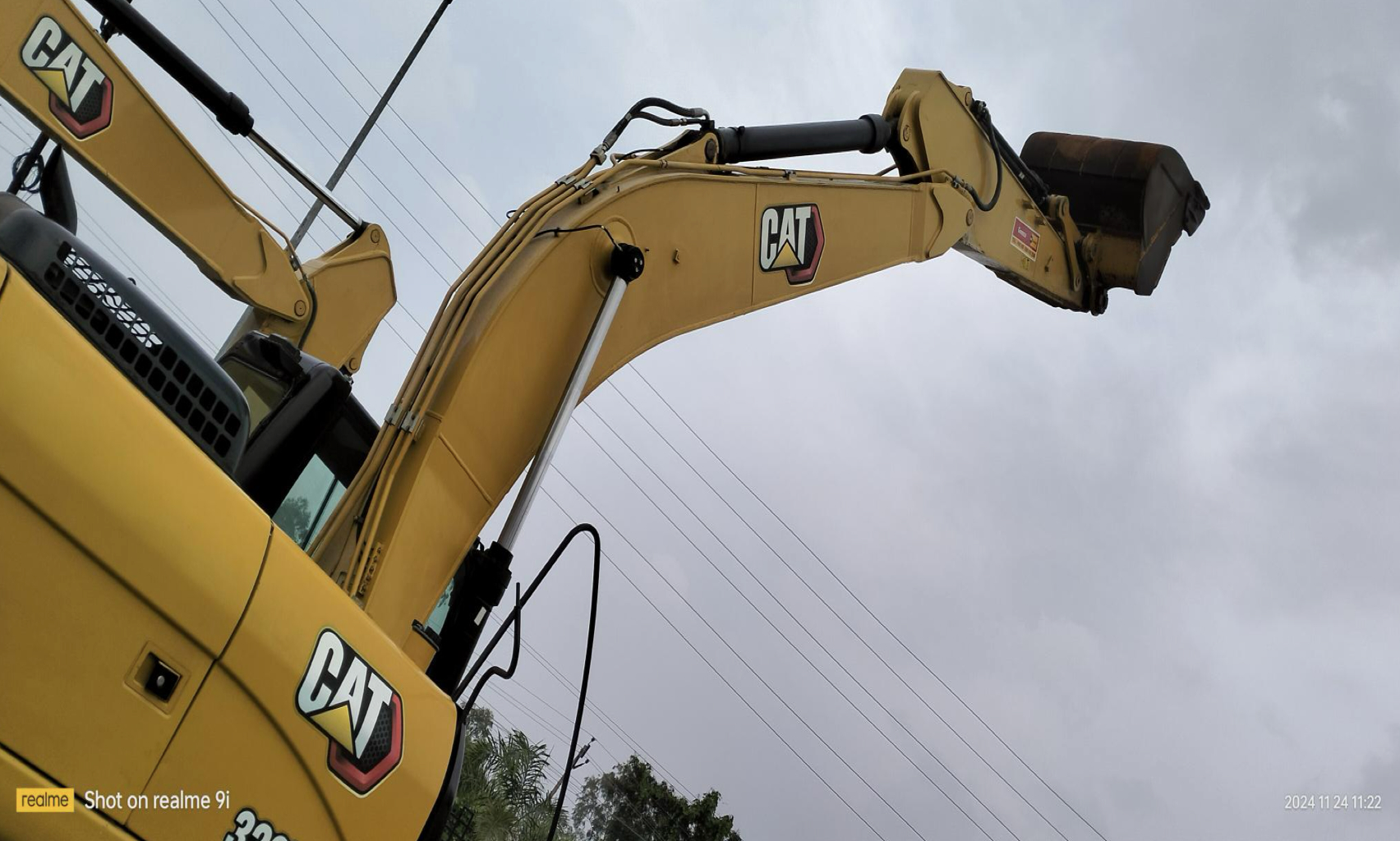 Caterpillar 323D3 Hydraulic Excavator Model 2022, Condition: used, Make ...