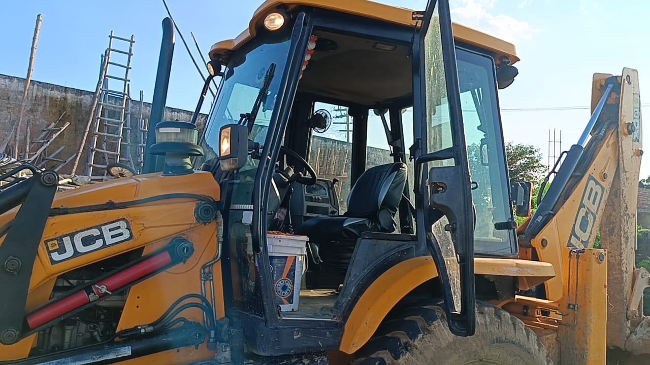 JCB 3DX Backhoe Loader Model 2019, Condition: used, Make: JCB, Type ...