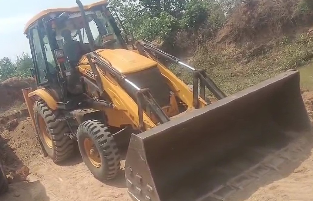 JCB 3DX BACKHOE LOADER Model 2016, Condition: used, Make: JCB, Type ...